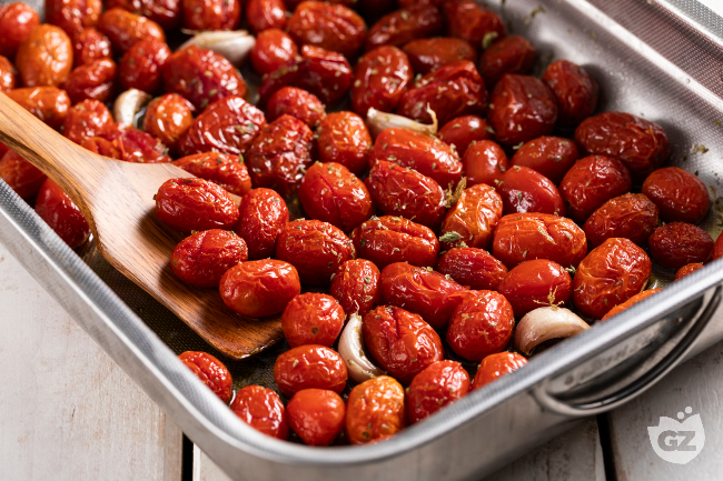Tomatitos confitados - Recetas italianas de GialloZafferano