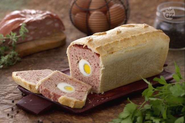 Rollo de carne en molde - Recetas italianas de GialloZafferano