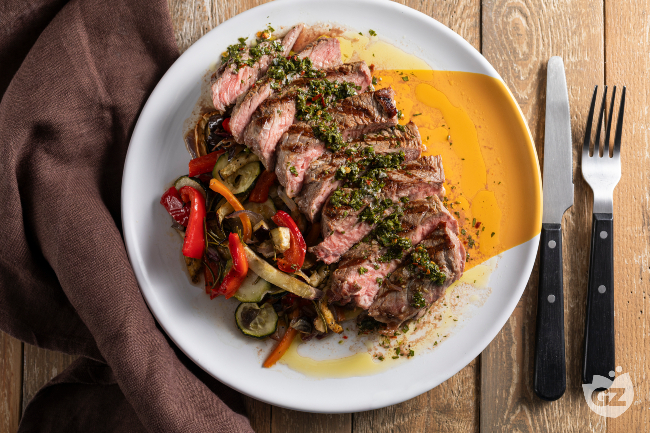Lomo de res con verduras y salsa chimichurri - Recetas italianas de ...