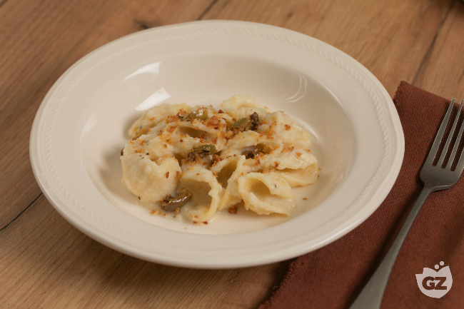 Pasta con coliflor y taleggio - Recetas italianas de GialloZafferano