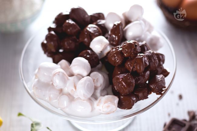 Pignolata glaseada - Recetas italianas de GialloZafferano